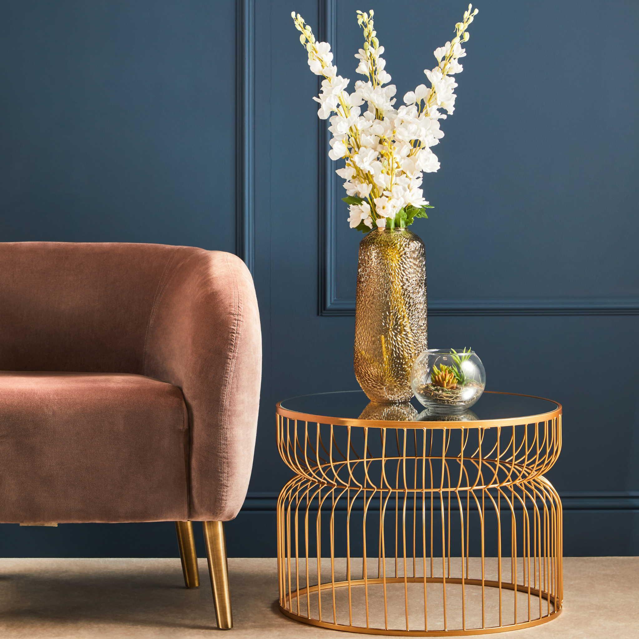 Avantis Round Side Table | Des Kelly