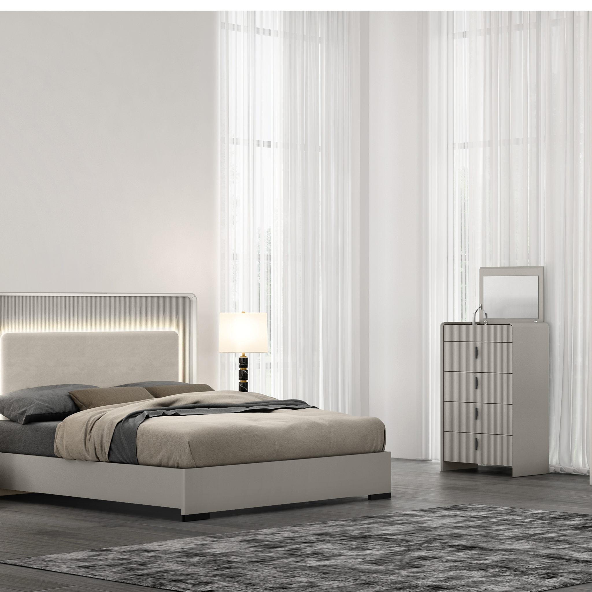 Cavallion 4 Drawer Chest/Mirror | Des Kelly