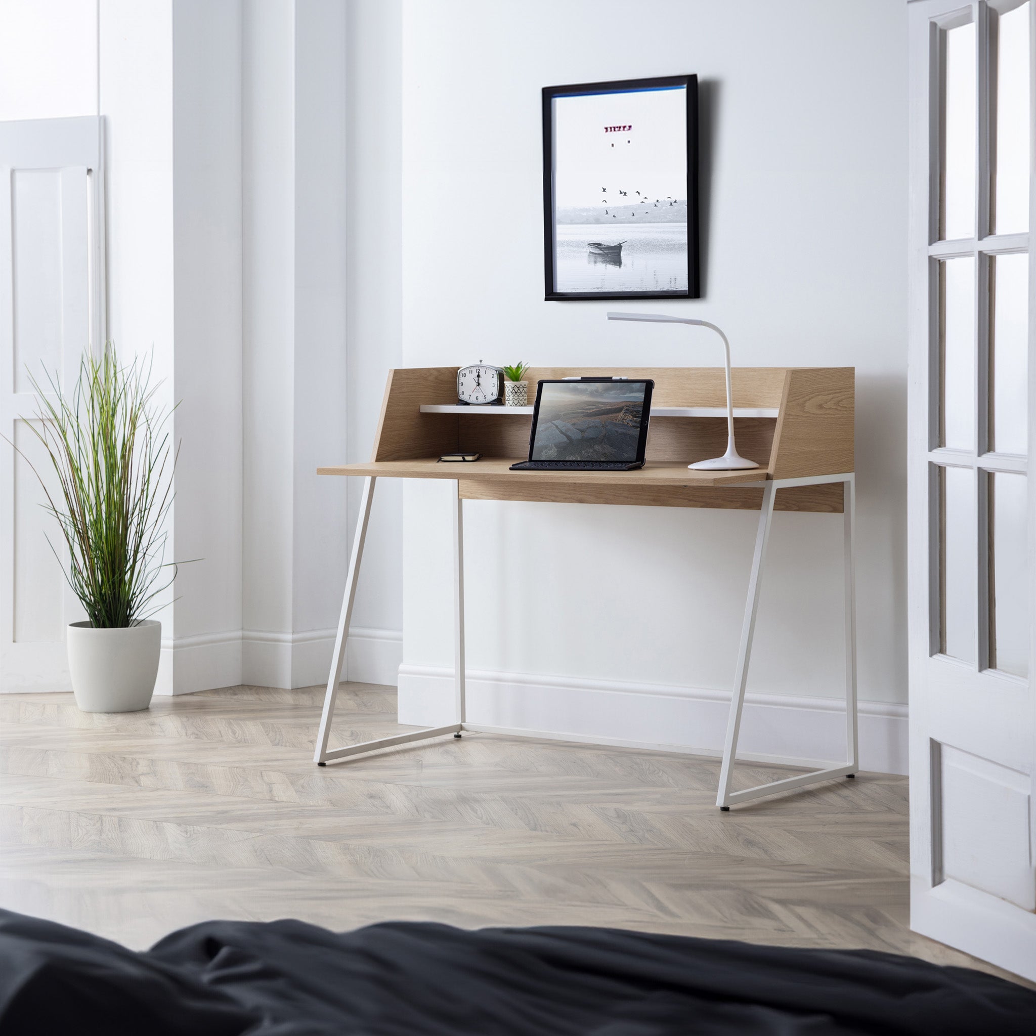 Parker Desk | Des Kelly